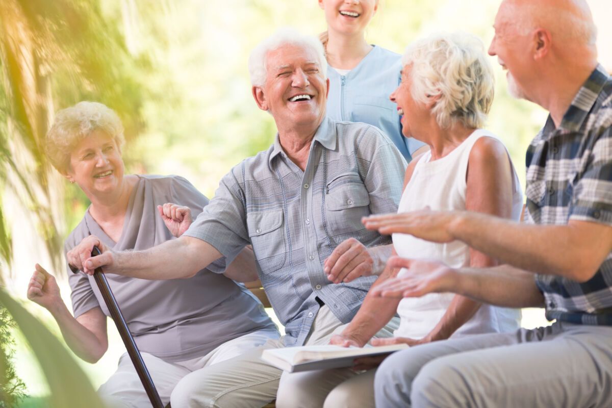 The Importance of Socialization for Seniors | Summit Pointe Senior Living